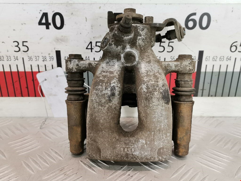 Суппорт задний левый Renault Modus 7701208361 арт. 1465663