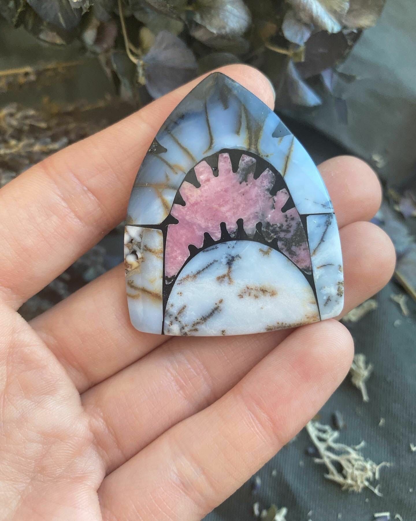 Брошь, агат, родонит