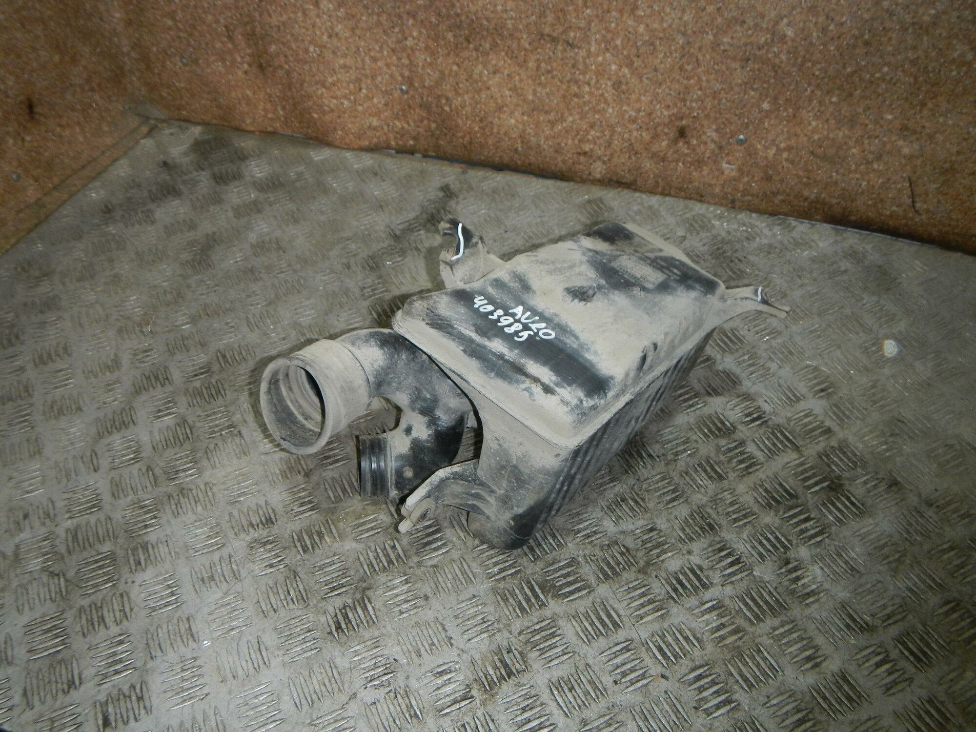 Б/У Корпус воздушного фильтра, Chevrolet (Шевроле)-AVEO T200 (03-08) CHEVROLET AVEO T200 (03-08) 1,4 Сломана 2 крепления....