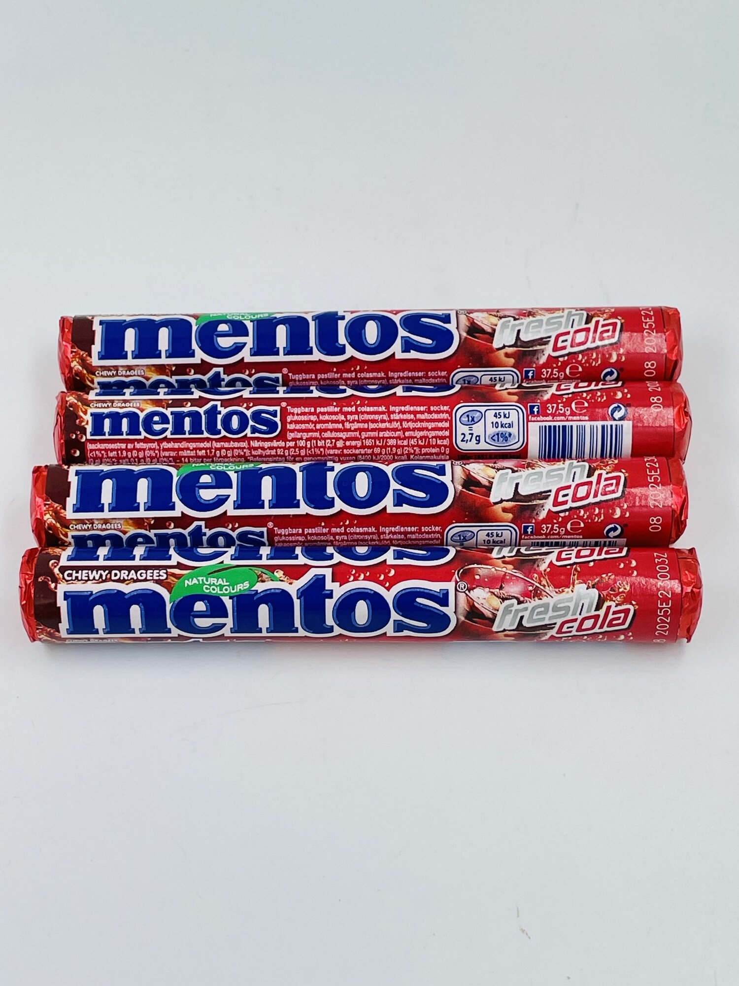 Жевательное драже Mentos Fresh Cola, 37,5 г х 4 шт (Из Финляндии)