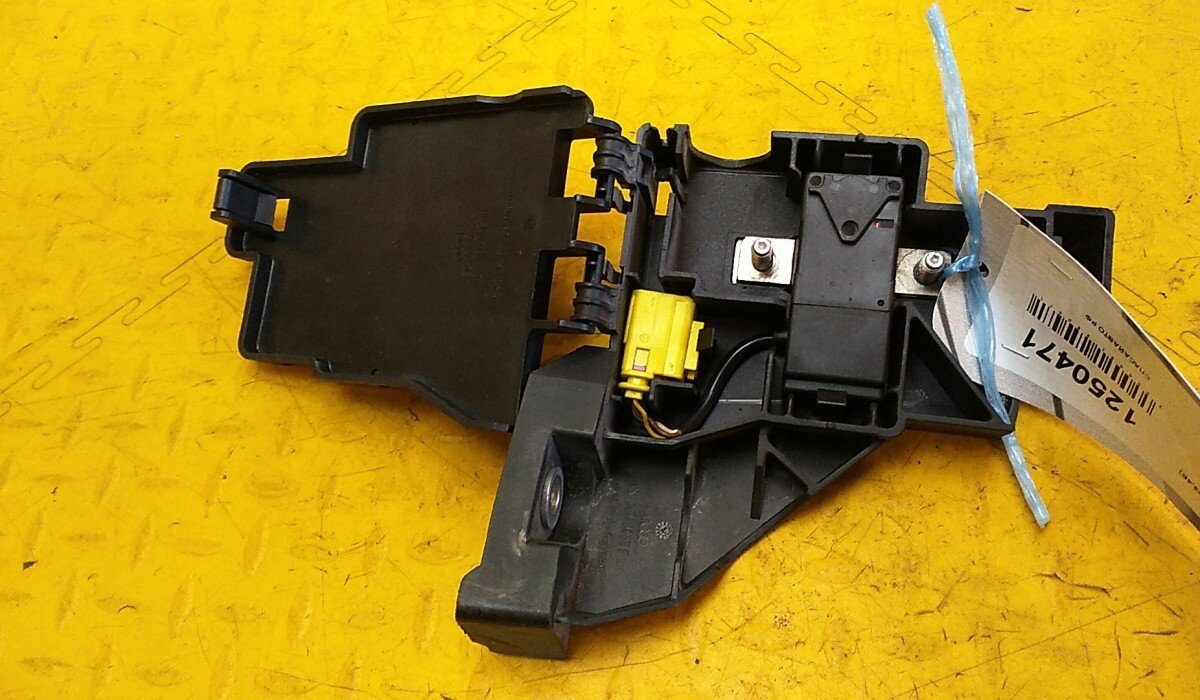 Пиропатрон A8 (D3,4E) Audi 7L0915457A