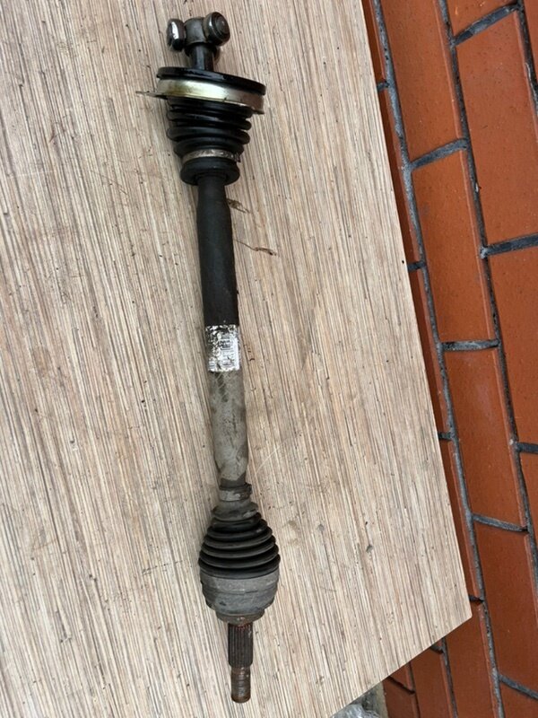 Привод передний левый Renault Logan HJD K7MA812