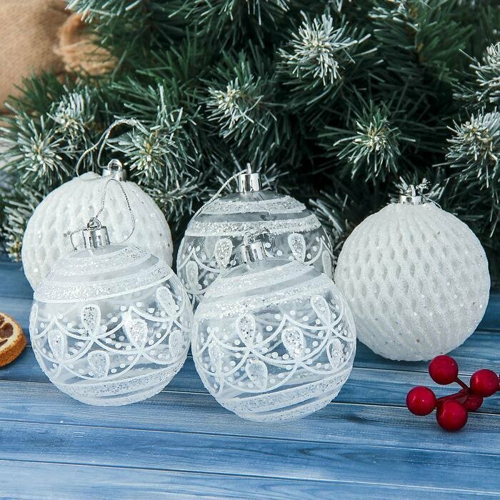 Набор шаров Зимнее волшебство пластик d-8 см, 5 шт "Изморозь" белый (2131343)