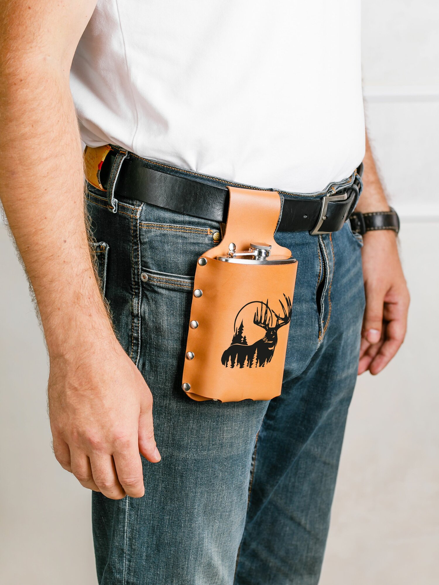 Фляжка 0,3л в чехле из натуральной кожи "Олень"