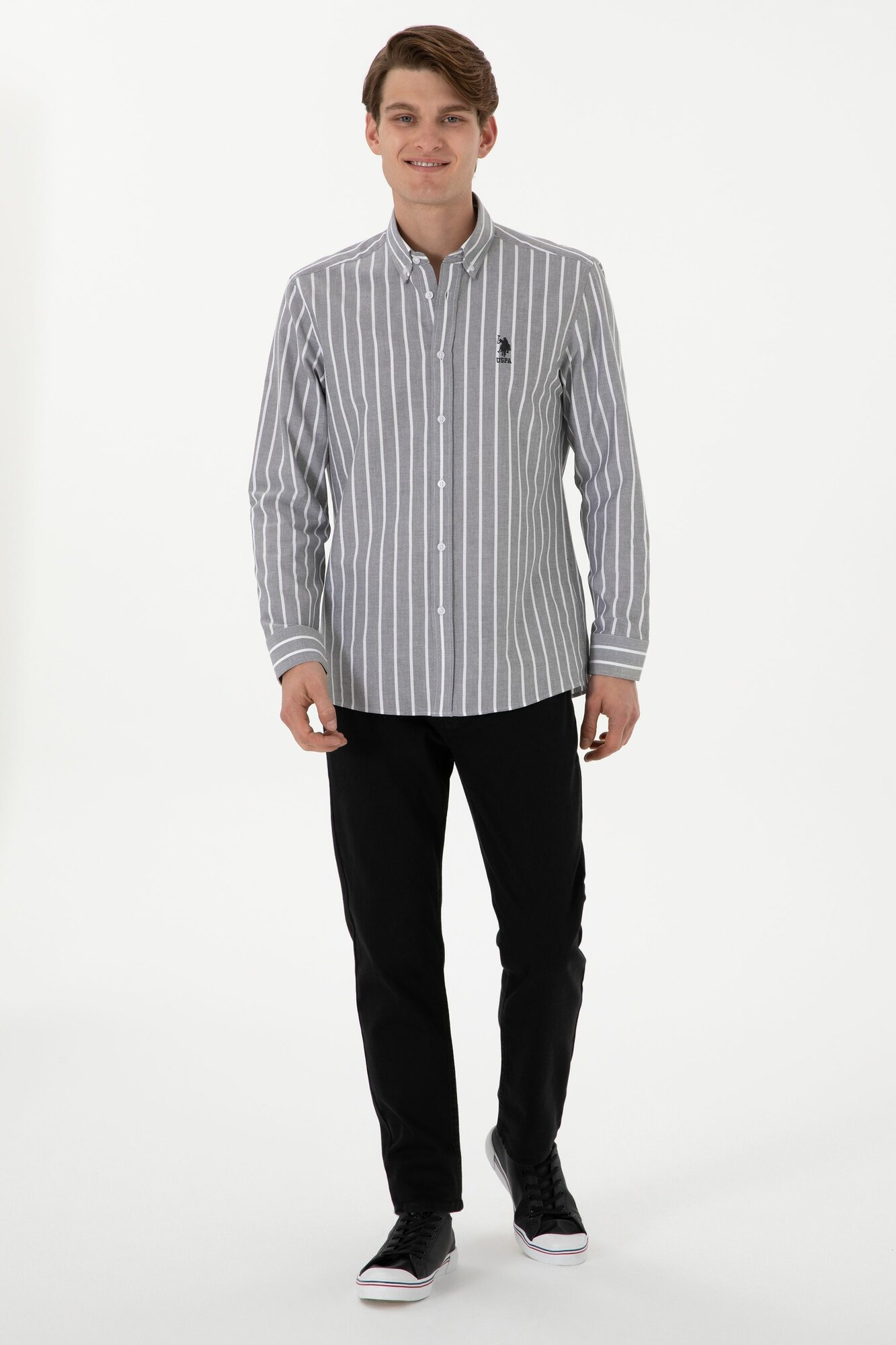 Джинсы зауженные 