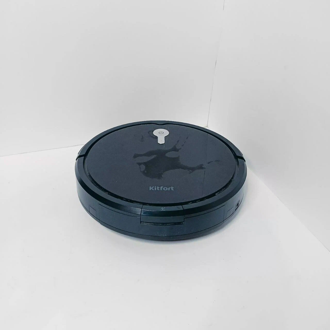 Пылесос-робот Kitfort КТ-5113 черный. Товар уцененный