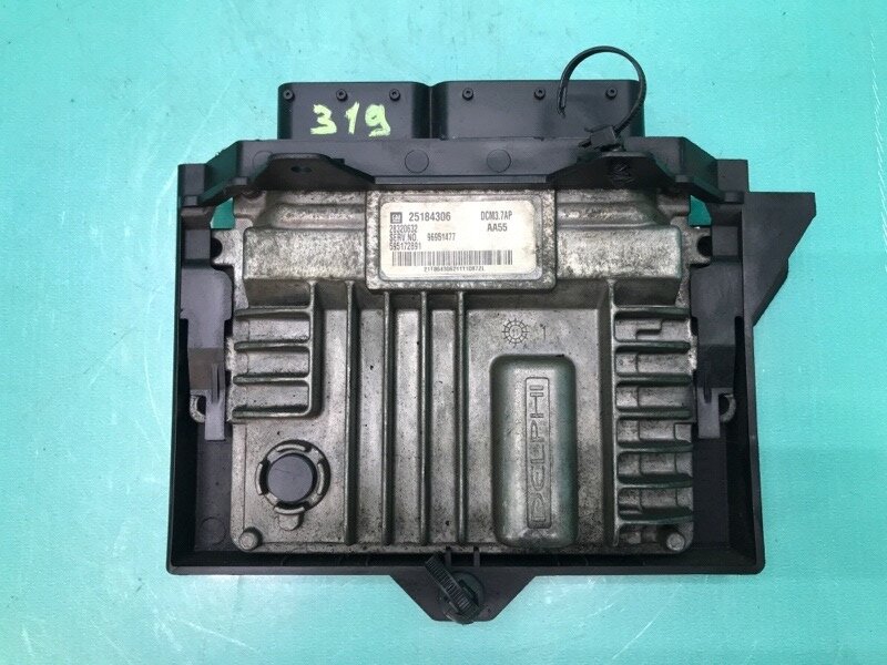 Блок управления двигателем Chevrolet Captiva 2.2 25184306