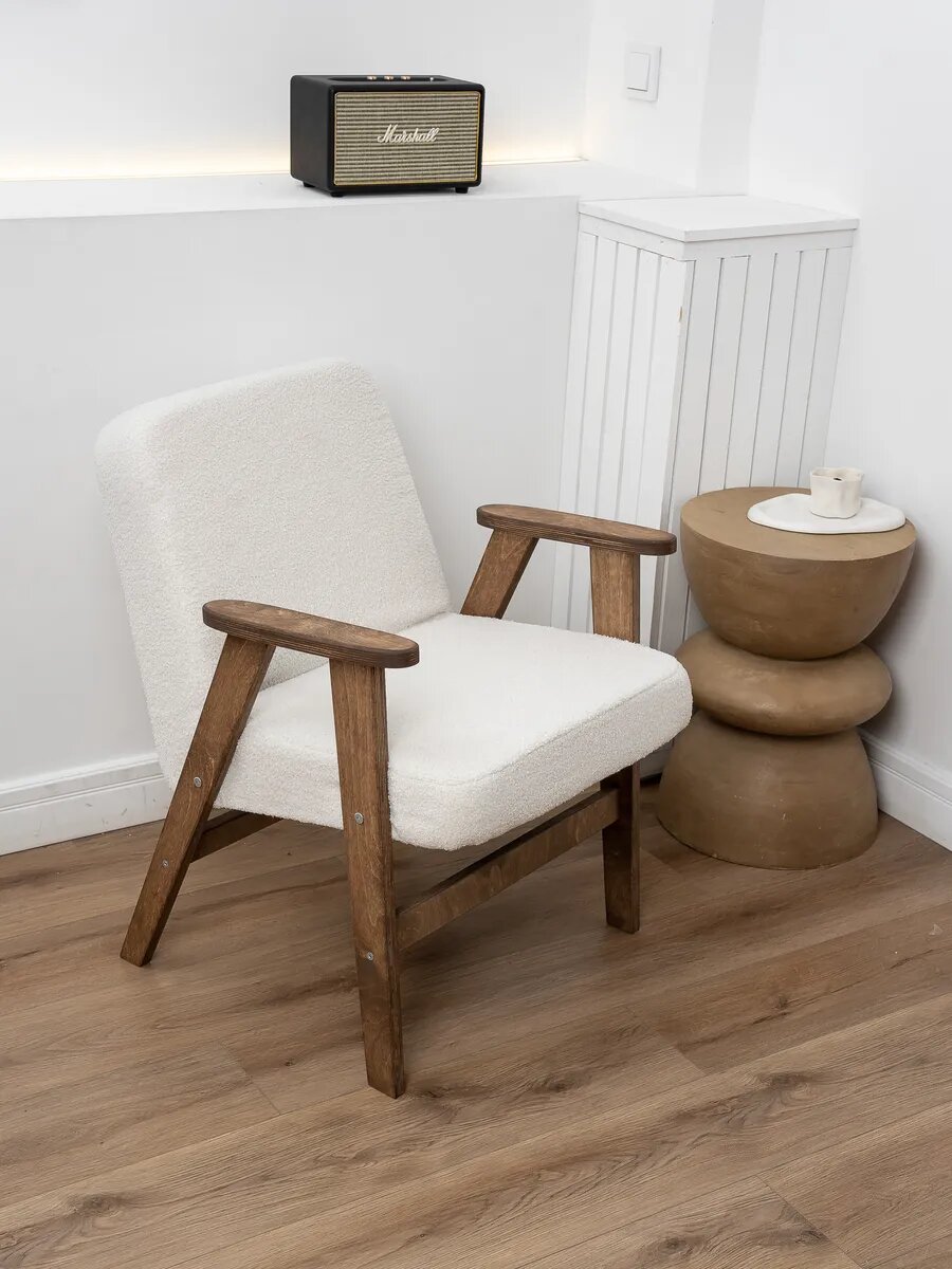 Классическое кресло