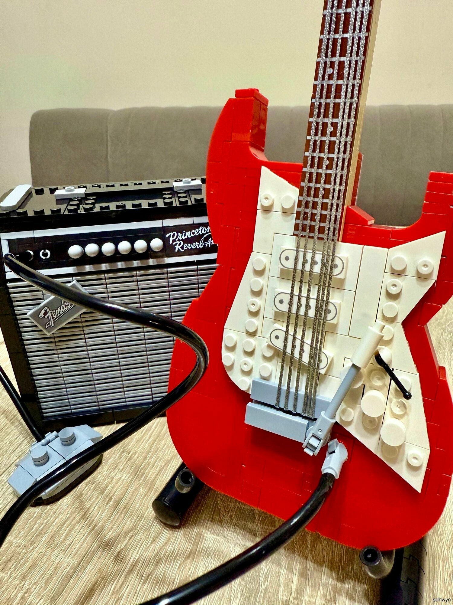 Конструктор Гитара Fender Stratocaster — фото 1