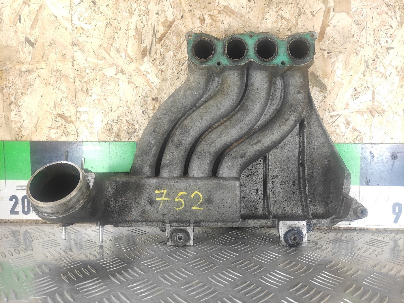 Коллектор впускной OPEL Vectra B 90573787