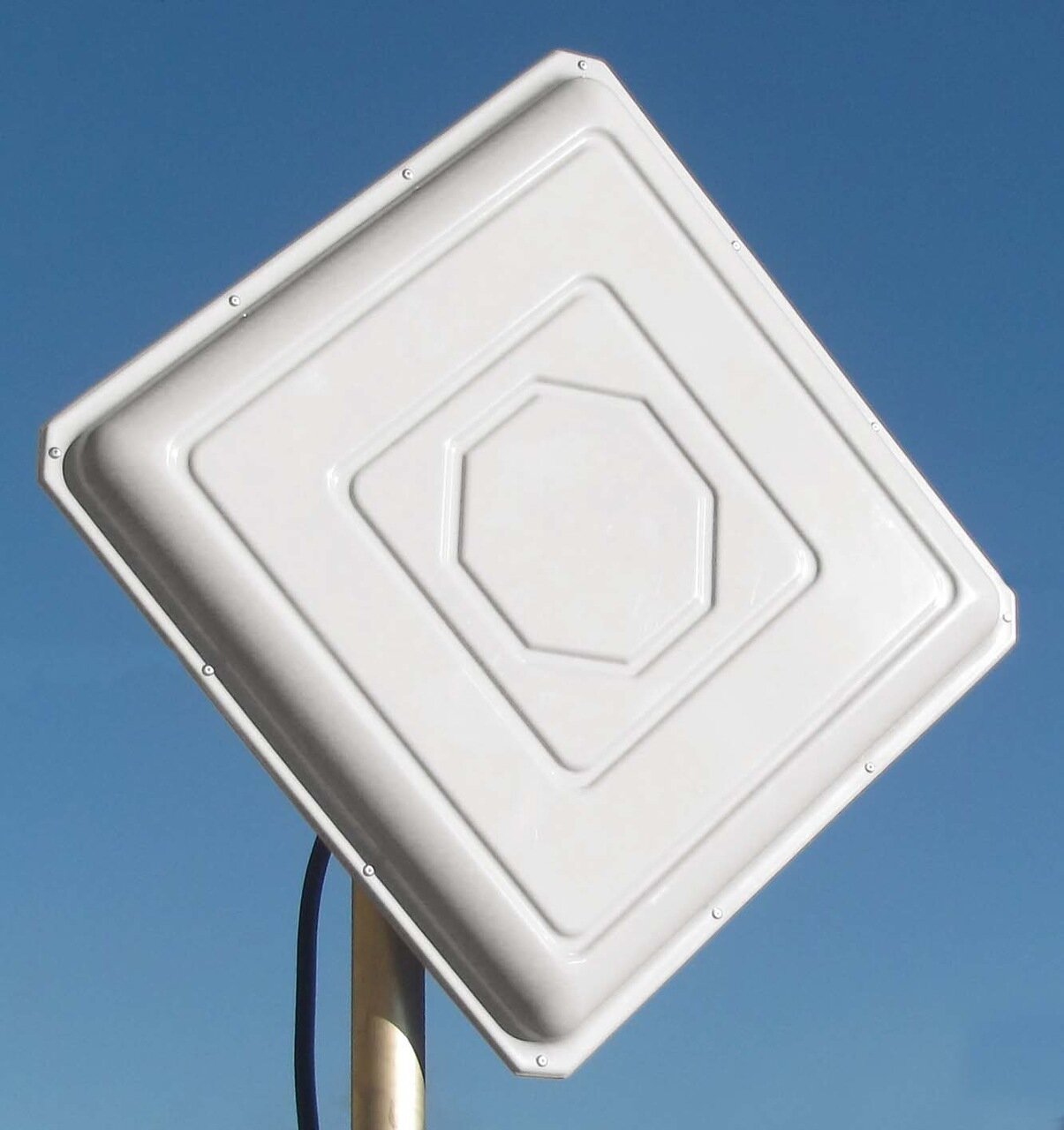 Антенна широкополосная 20dbi, GSM1800,3G,4G (LTE), WI-FI, N(F), «Antex» ZETA, Antex