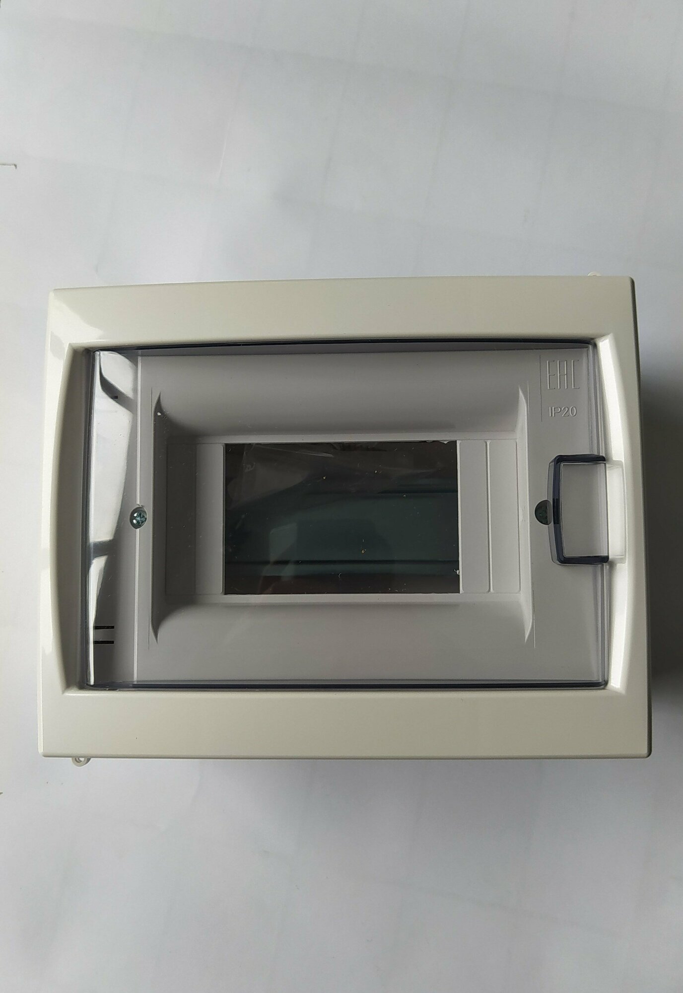 Короб под 6 автоматов. наружная проводка