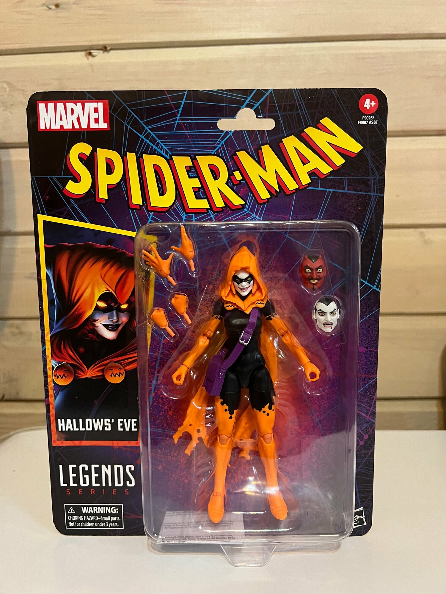 Фигурка Hallows Eve из человека паука от Hasbro