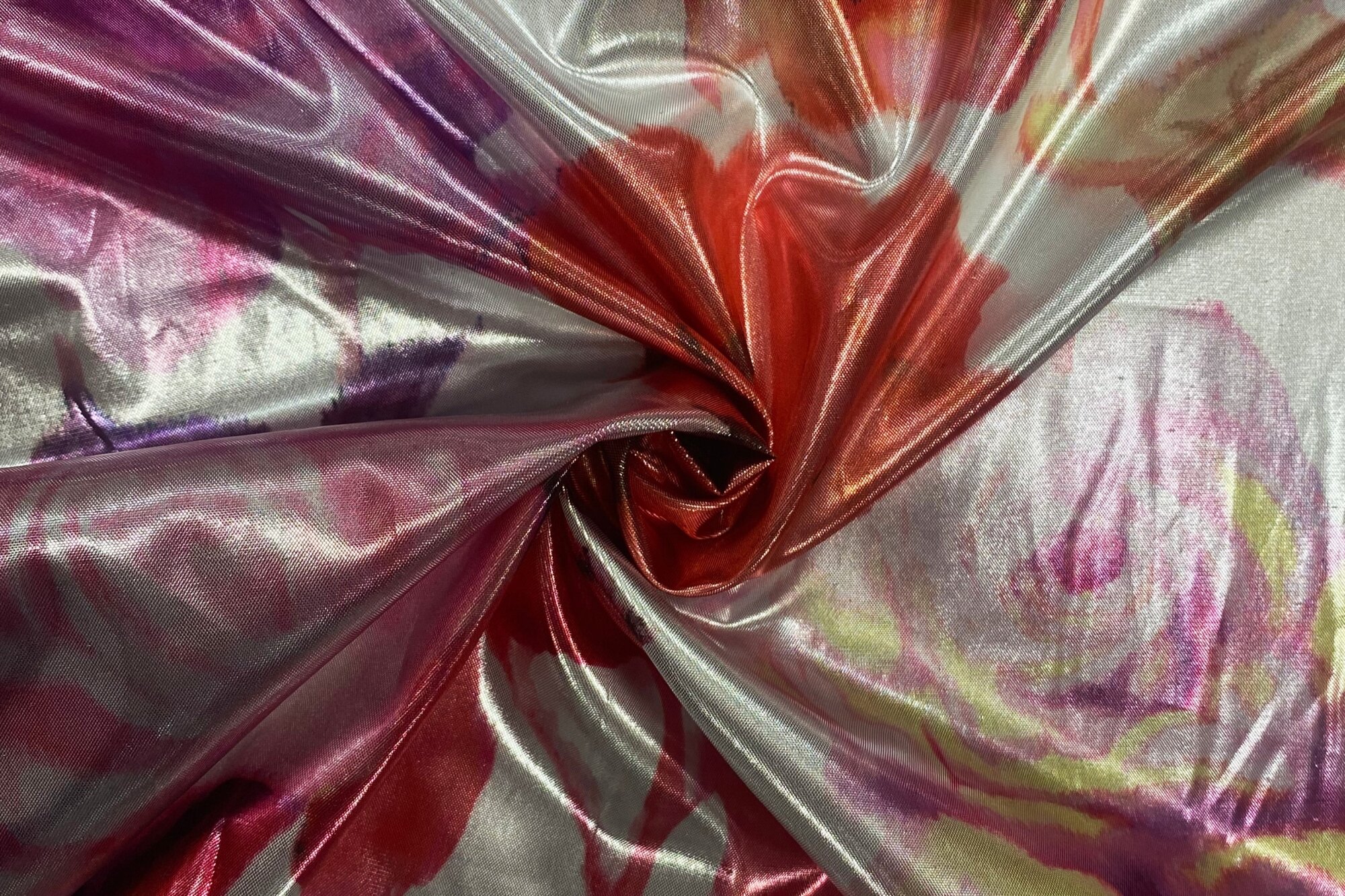 Ткань Шелковая парча Blumarine «Розы на серебре» , ш144см, 0,5 м