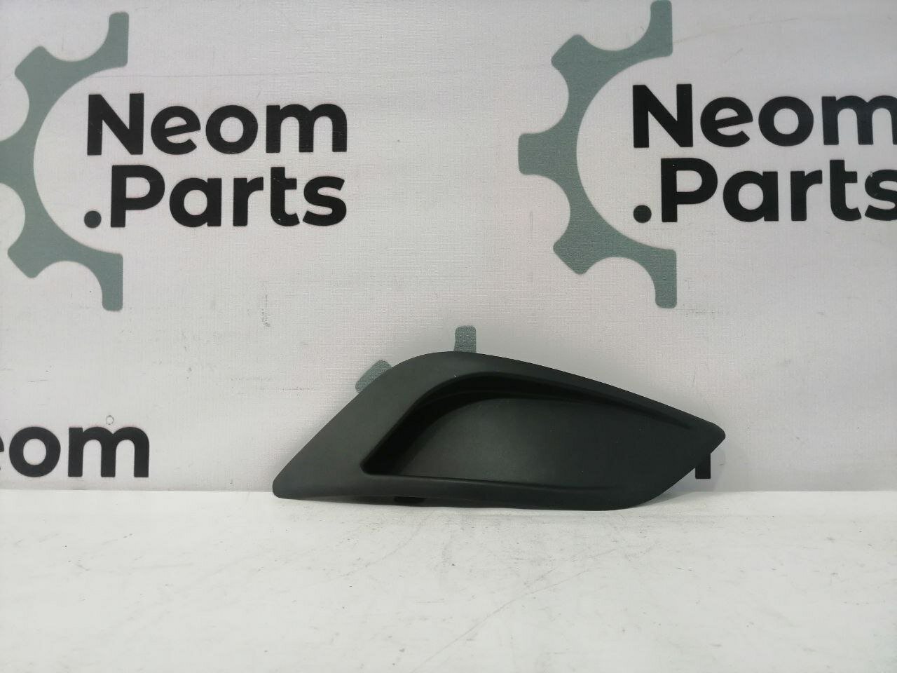 Заглушка птф правой Ford Focus 2 08-1, Neom.Parts, NM09FCS09004BR