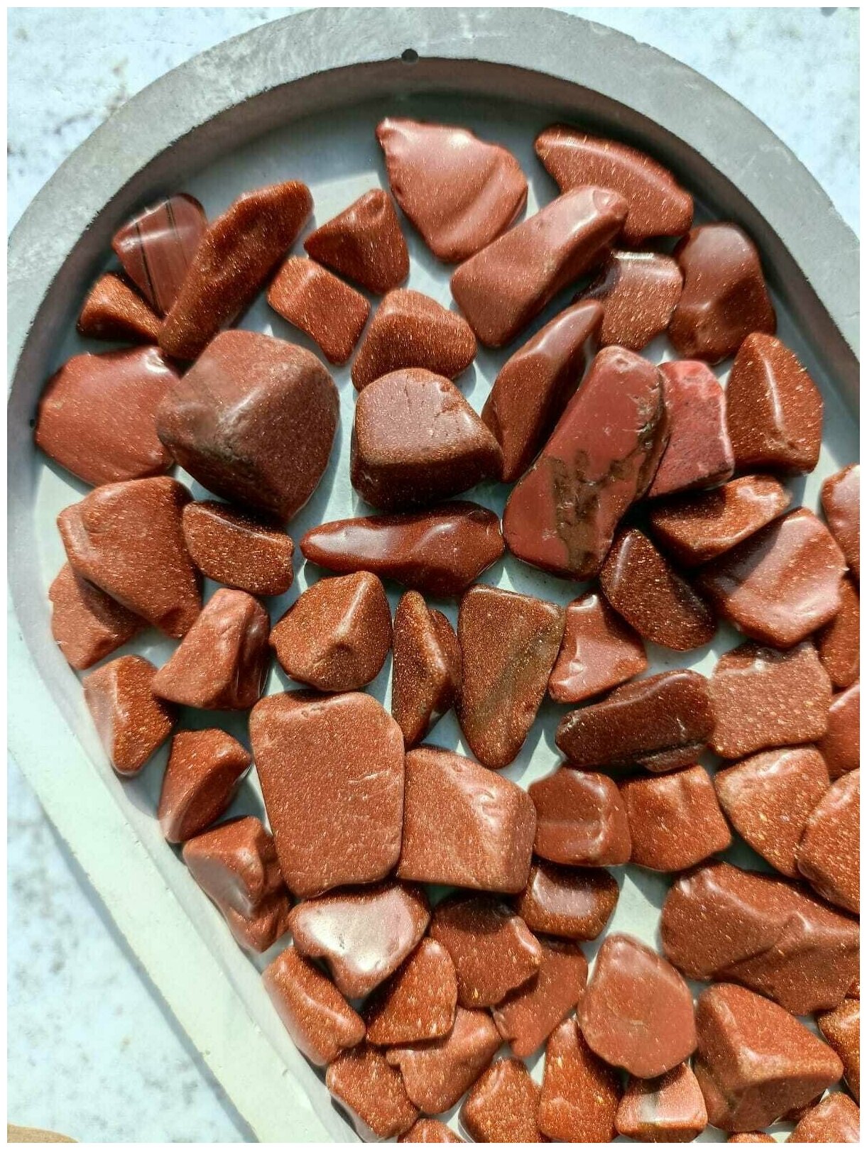 Галтовка Авантюрина коричневого (имитация). Упаковка 100 гр, фракция 10*20 мм.