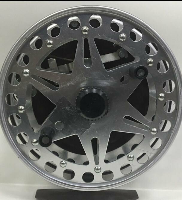 Катушка типа Нева