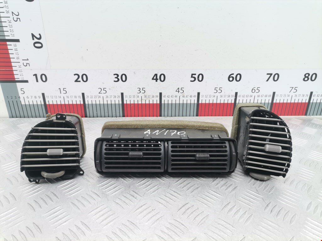 Дефлектор обдува салона Ford Explorer 2 арт. 1840966