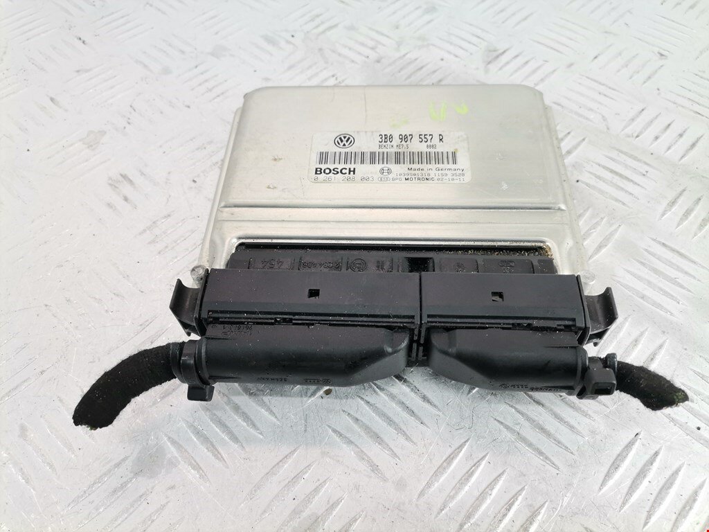 Блок управления двигателем Volkswagen Passat 5 GP 3B0907557R арт. 1738932