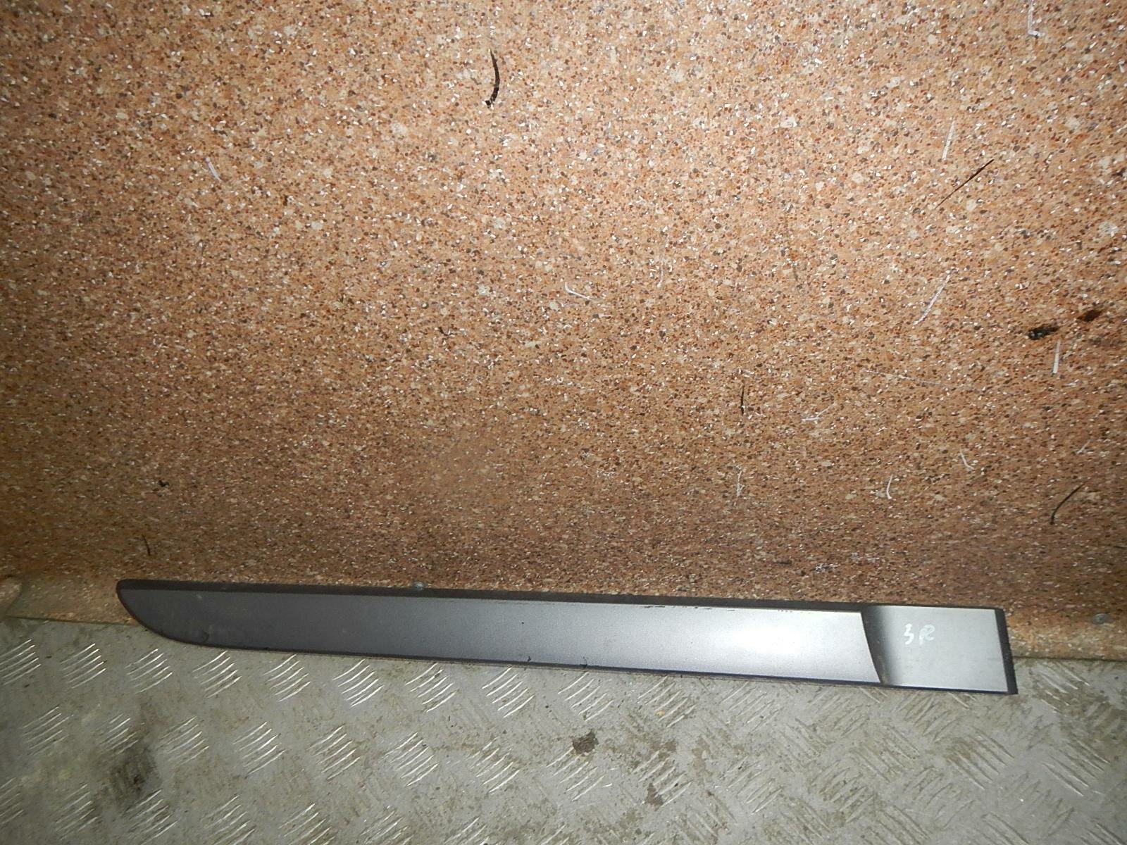 Б/У Молдинг двери задней правой, Renault (Рено)-MEGANE II (02-09) RENAULT MEGANE II (02-09) 05- Царапины. 405787 RENAULT ...