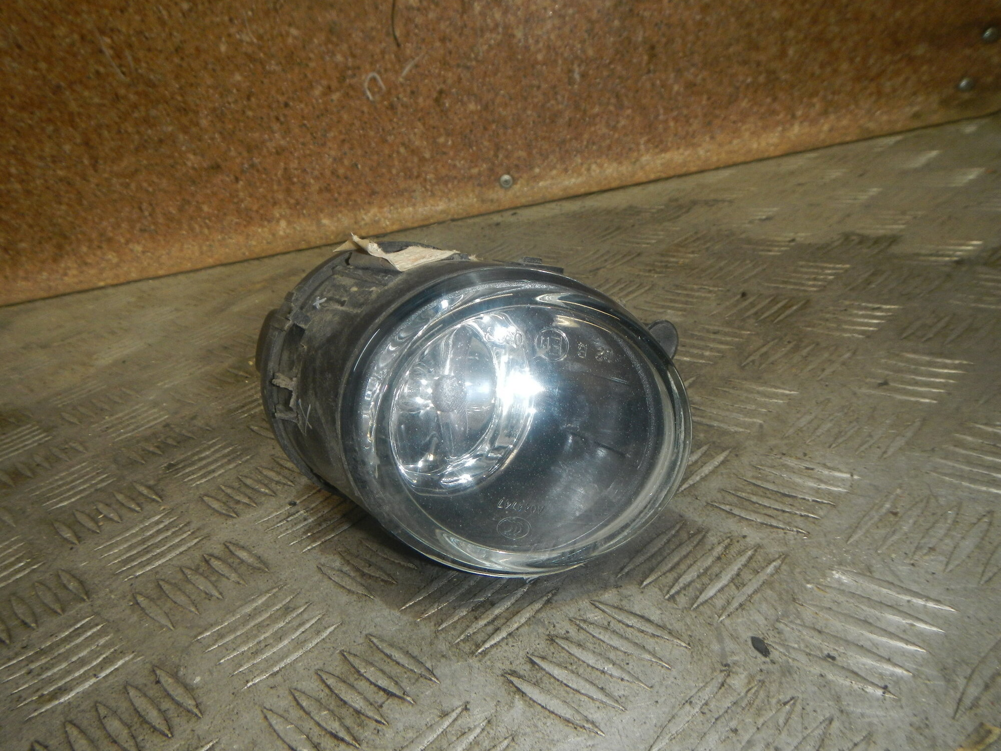 Б/У Фара противотуманная левая, Chery (Чери)-FORA (A21) (06-11) Chery FORA (A21) (06-11) Сломано 3 крепления, грязь внут...