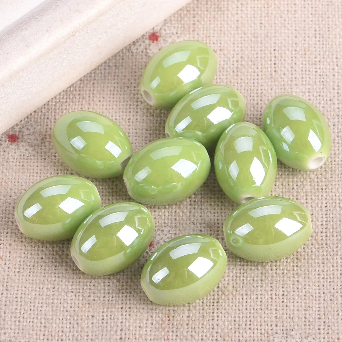 Блестящие керамические бусины Dreamzeal 10 шт. Green