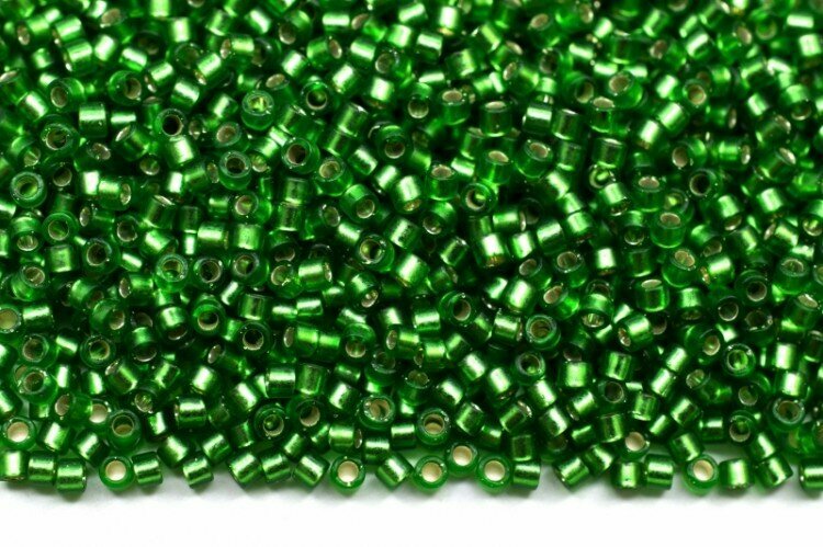 Бисер японский MIYUKI Delica цилиндр 11/0 DB-0688 зеленый полуматовый, серебряная линия внутри, 5 грамм