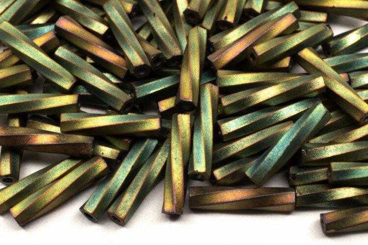 Бисер японский Miyuki Twisted Bugle 2,7х12мм #2035 хаки, металлизированный матовый ирис, 10 грамм