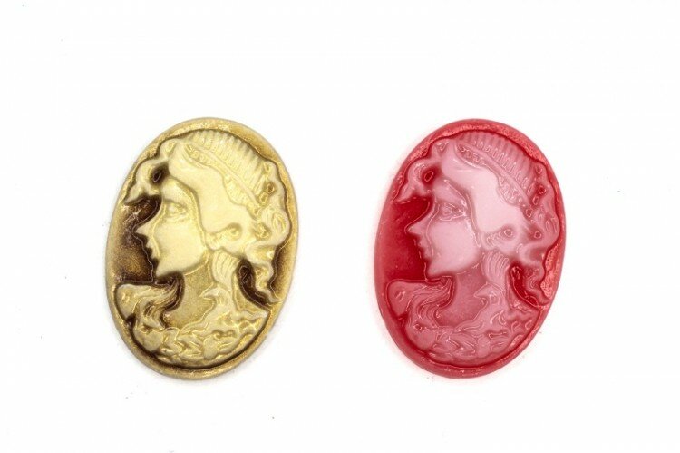 Кабошон овальный Камея 24х18х5мм, разноцветный/белый, смола, 2006-005, 1шт