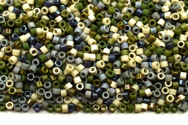 Бисер японский MIYUKI Delica цилиндр 11/0 DB-MIX9026 Стоунхендж, 5 грамм