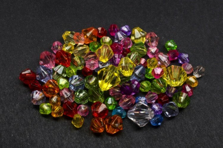 Бусины акриловые Биконус 4-8мм, отверстие 1мм, ассорти цветов, 540-045, 10г (около 130-150шт)