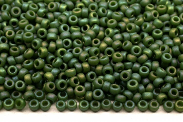 Бисер японский MIYUKI круглый 15/0 #4699 зеленый, матовый радужный непрозрачный, 10 грамм