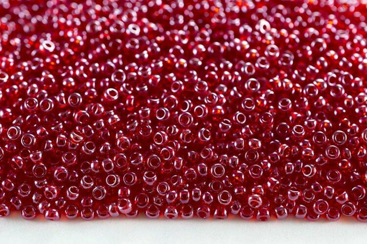Бисер чешский PRECIOSA круглый 10/0 96070 красный прозрачный блестящий, 2 сорт, 50г
