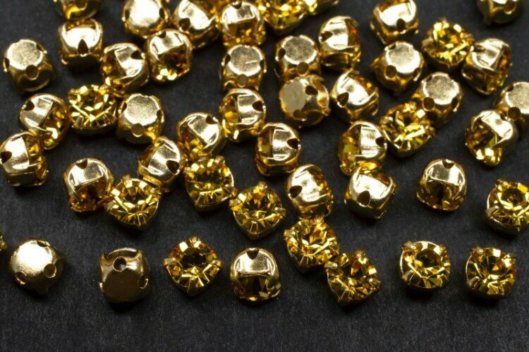 Шатоны Preciosa Maxima 4мм в оправе, цвет light topaz DF/gold, 63-105, 10шт