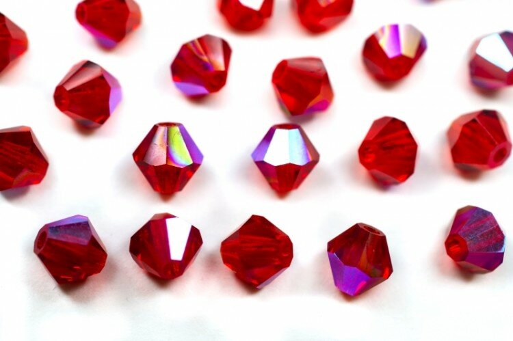 Бусины биконусы хрустальные 5мм, цвет LIGHT SIAM RUBY AB, 750-009, 10шт