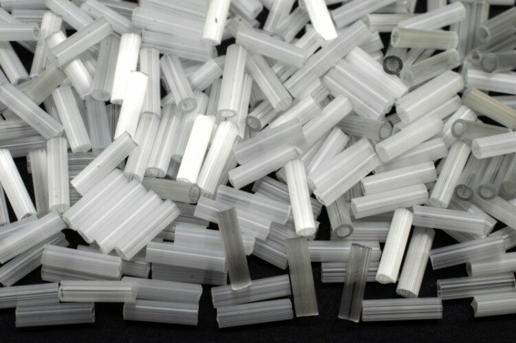 Бисер японский Miyuki Bugle стеклярус 6мм #0037 хрусталь, шелковый сатин, 10 грамм