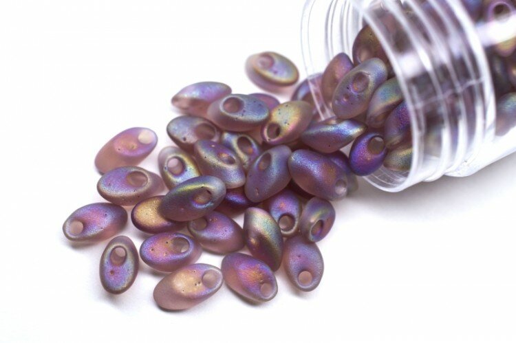 Бисер японский MIYUKI Long Magatama #0142FR светлый аметист, матовый радужный прозрачный, 10 грамм