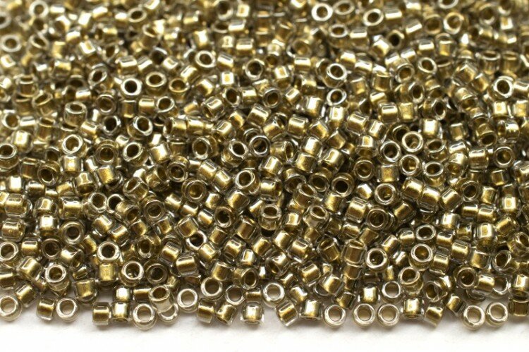Бисер японский TOHO Treasure цилиндрический 11/0 #1003 хрусталь, золотая линия внутри, 5 грамм