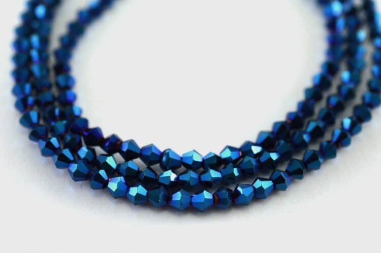 Бусина стеклянная биконус 3х3,5мм, цвет синий, гальваническое покрытие, непрозрачная, 557-018, 1 нить (около 110шт)
