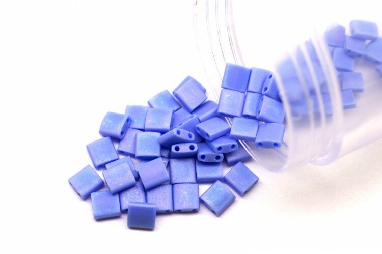 Бисер японский MIYUKI TILA #0417L/FR светлый сапфир, матовый радужный непрозрачный, 5 грамм