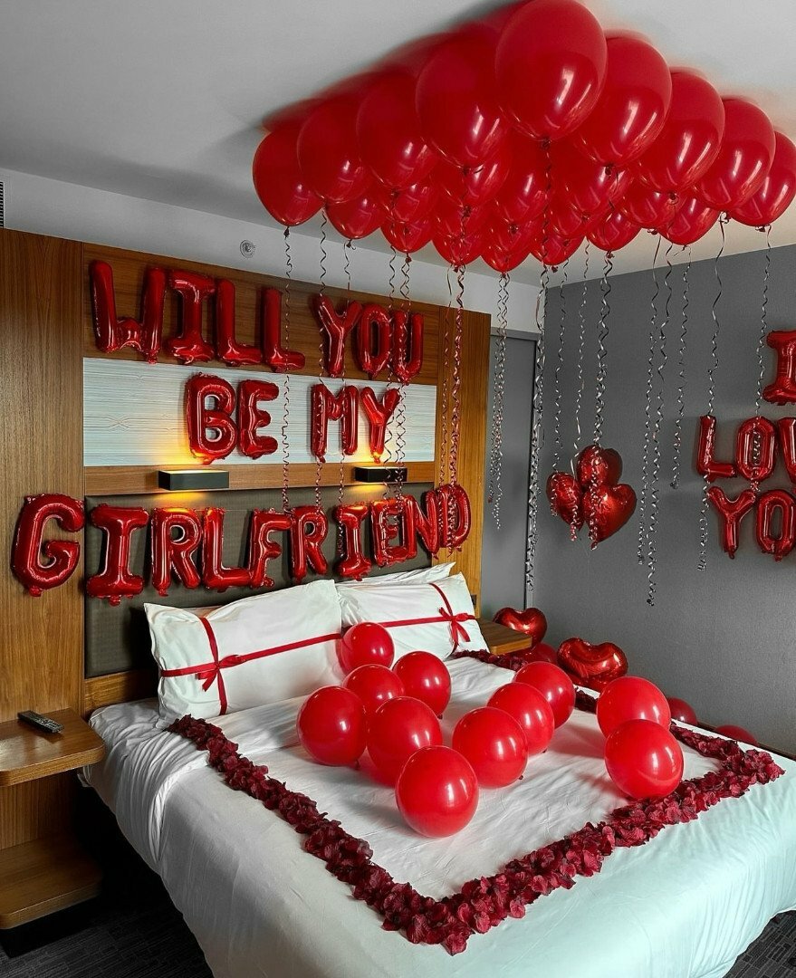 Оформление комнаты воздушными шарами для особенных моментов «Время для признаний»