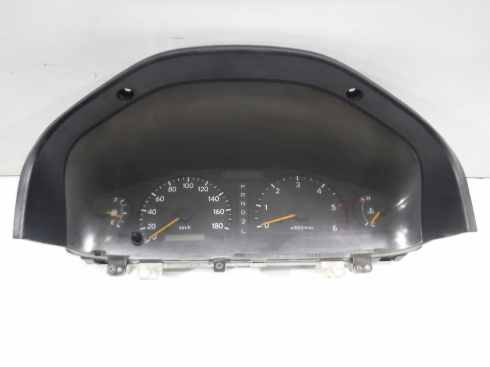 Панель приборов Toyota Camry CV40 8310032621