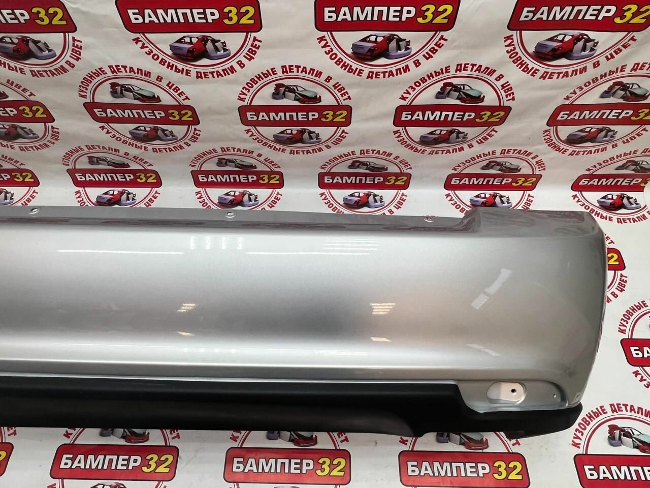 Бампер Приора задний хэтчбек 21724, цвет Снежная королева