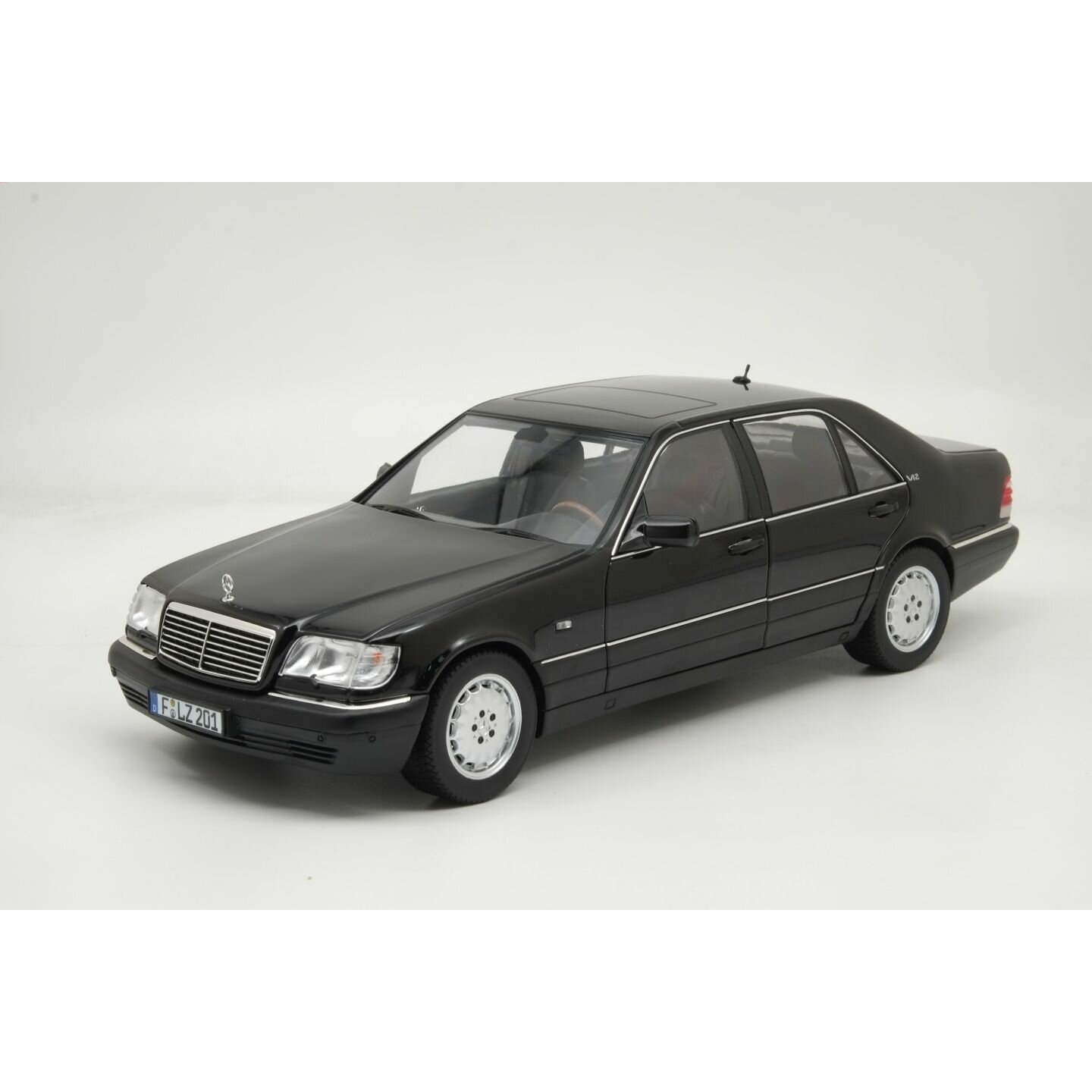 Машинка NOREV 1:18 нестись w140 BENZ S600 V12 Модель легкосплавного автомобиля