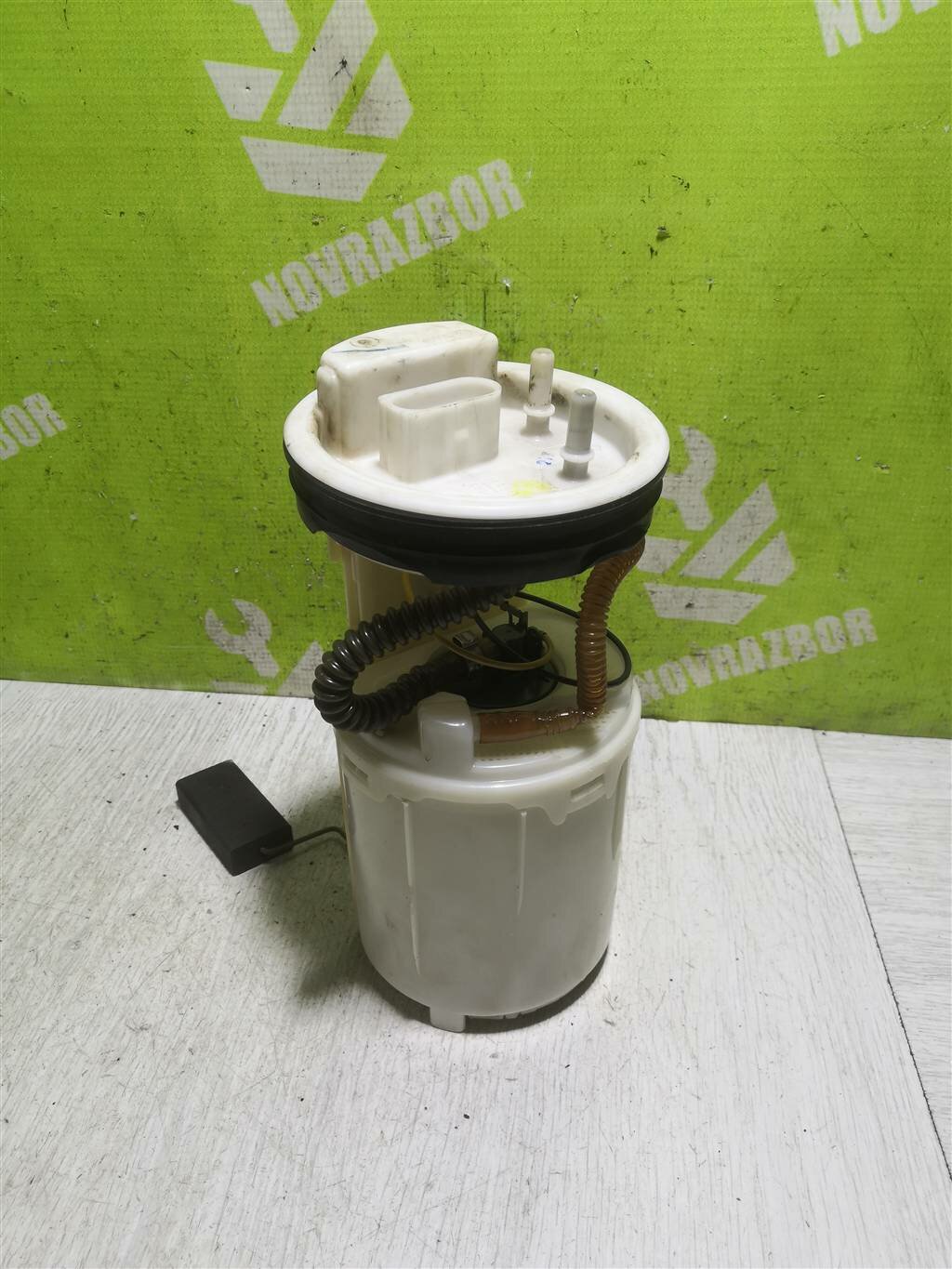 Насос топливный электро VW Golf 4 Bora 97-05