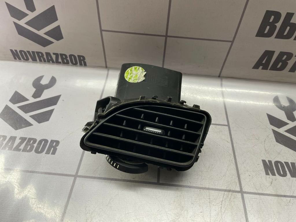 Дефлектор воздушный Renault Fluence 10-17