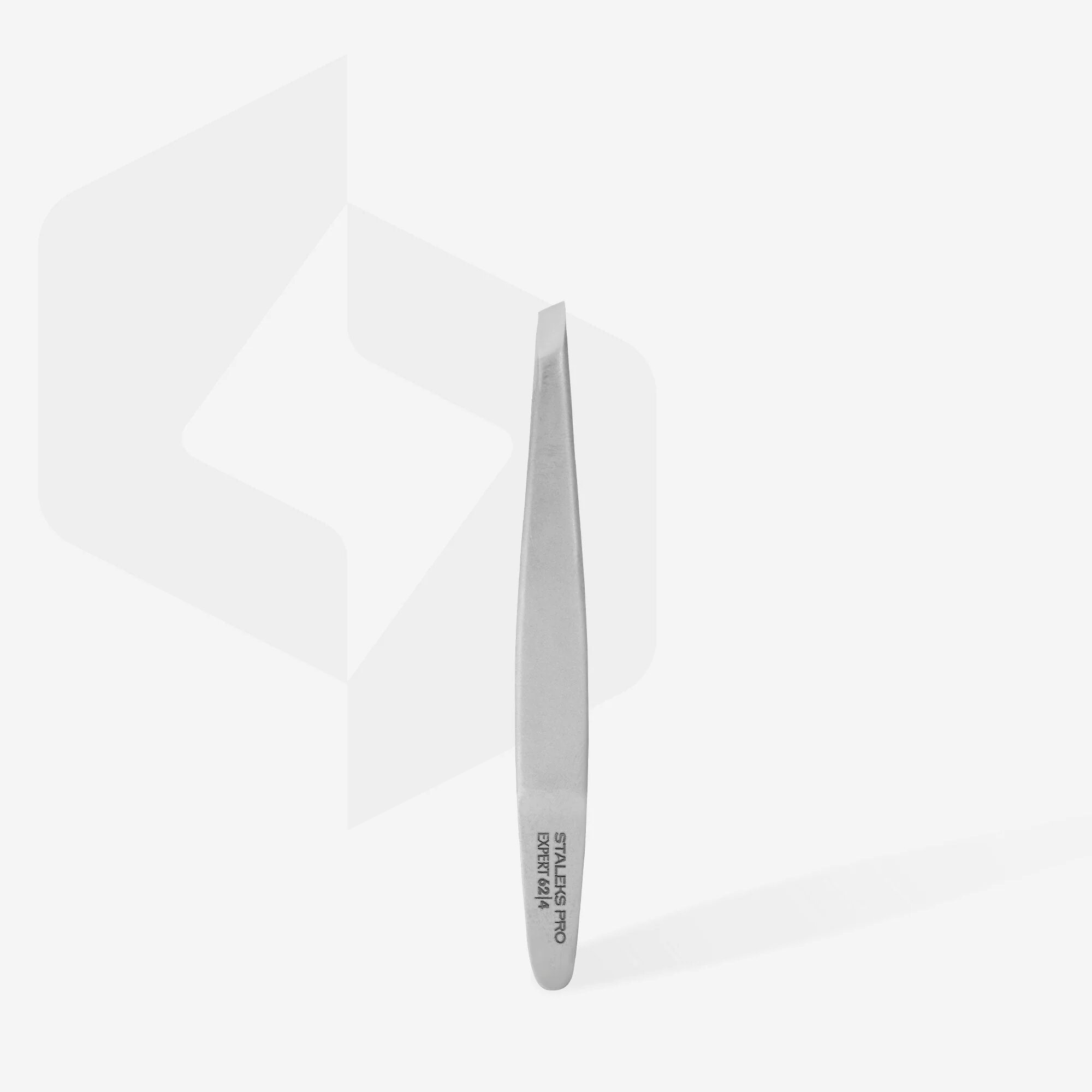 Пинцет для бровей Staleks Pro EXPERT 62/4, для тонких и редких бровей — фото 1