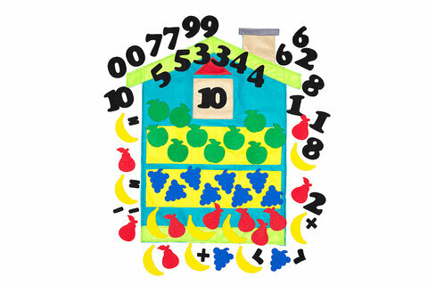 Дом с цифрами фетр