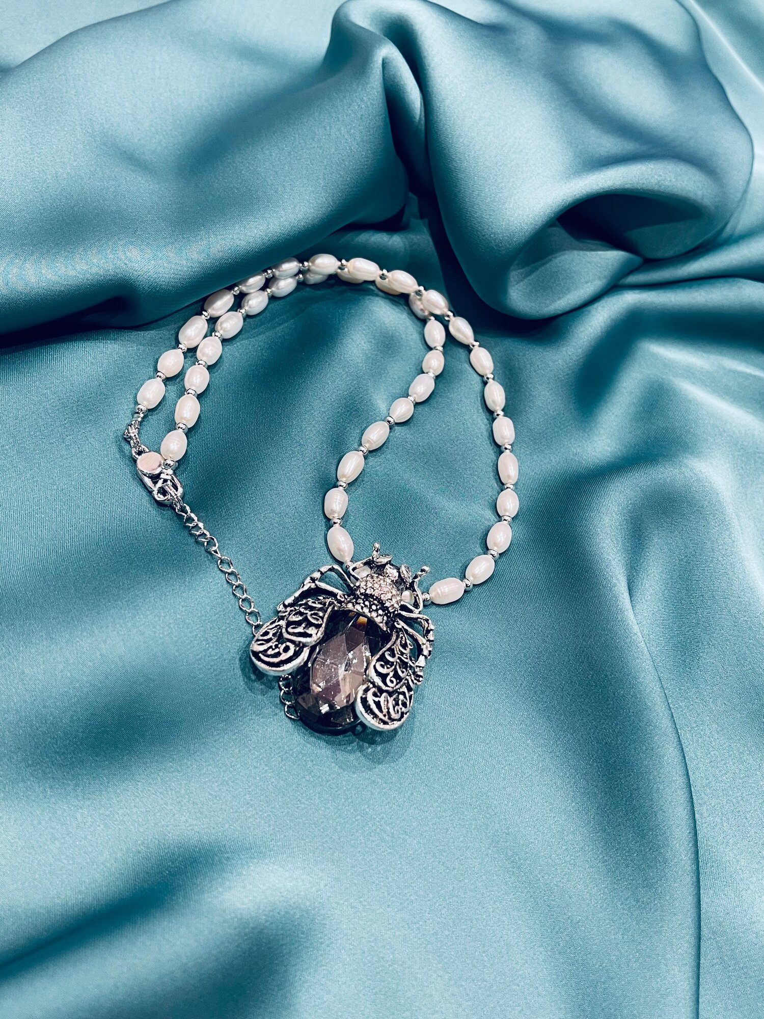 Колье, стекло, жемчуг пресноводный