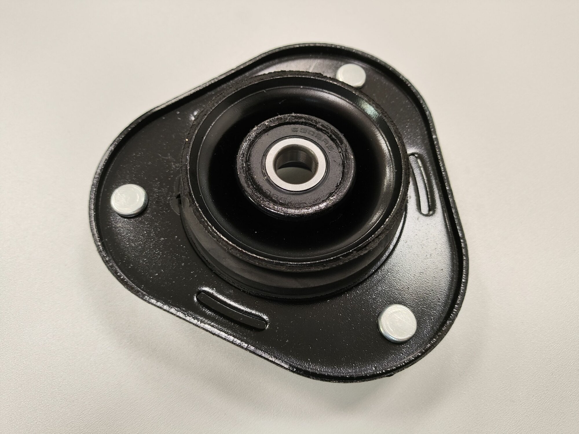 Опора амортизатора переднего KIMIKO Geely Emgrand X7 [2.0 16V 5MT внедорожник] 1014012770KM